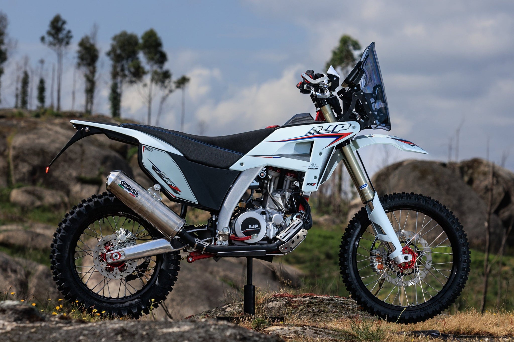 AJP Motos Official Website – AJP Motorcycle Company